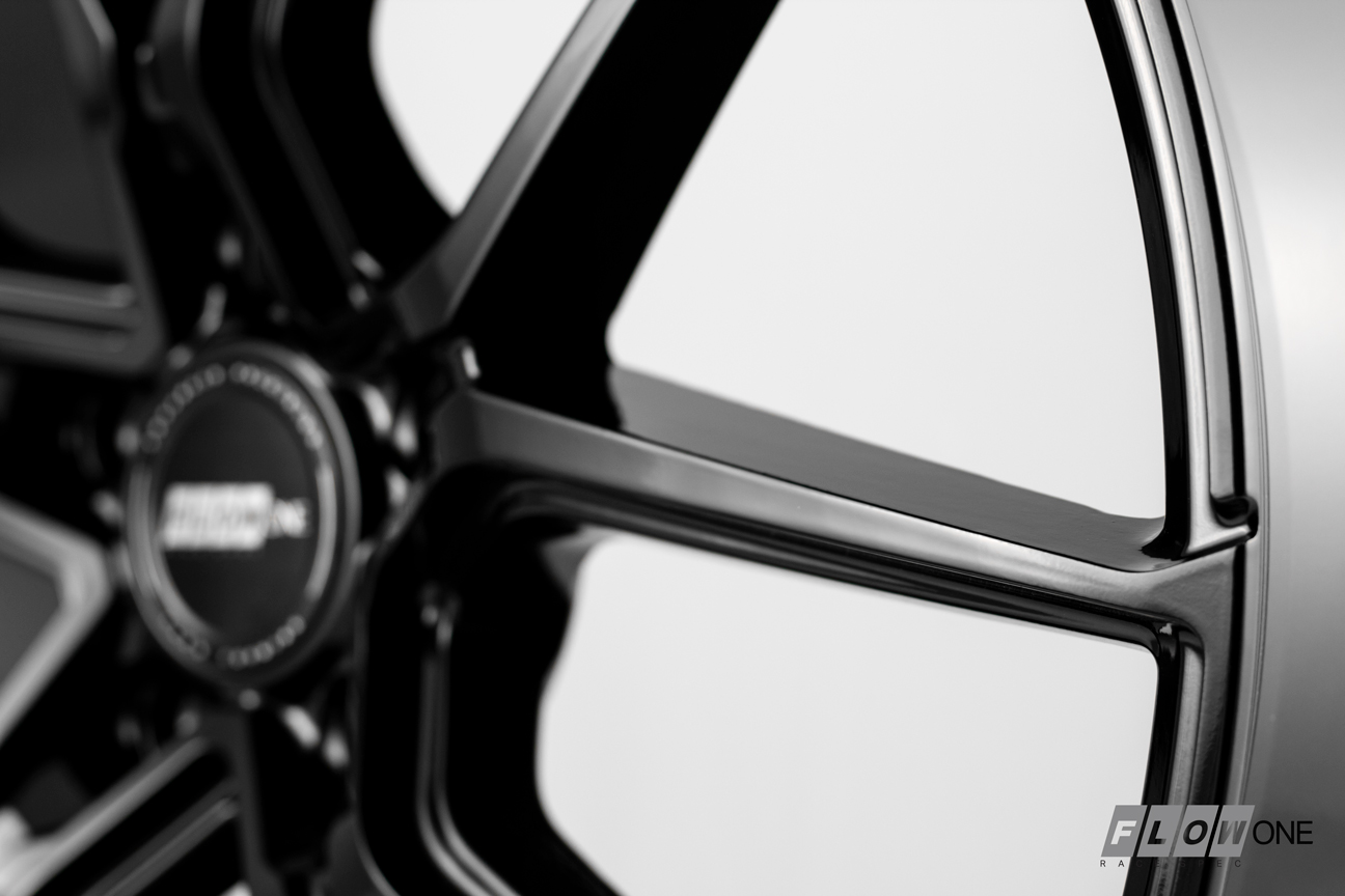 F7 Gloss Black - Flow One Wheels